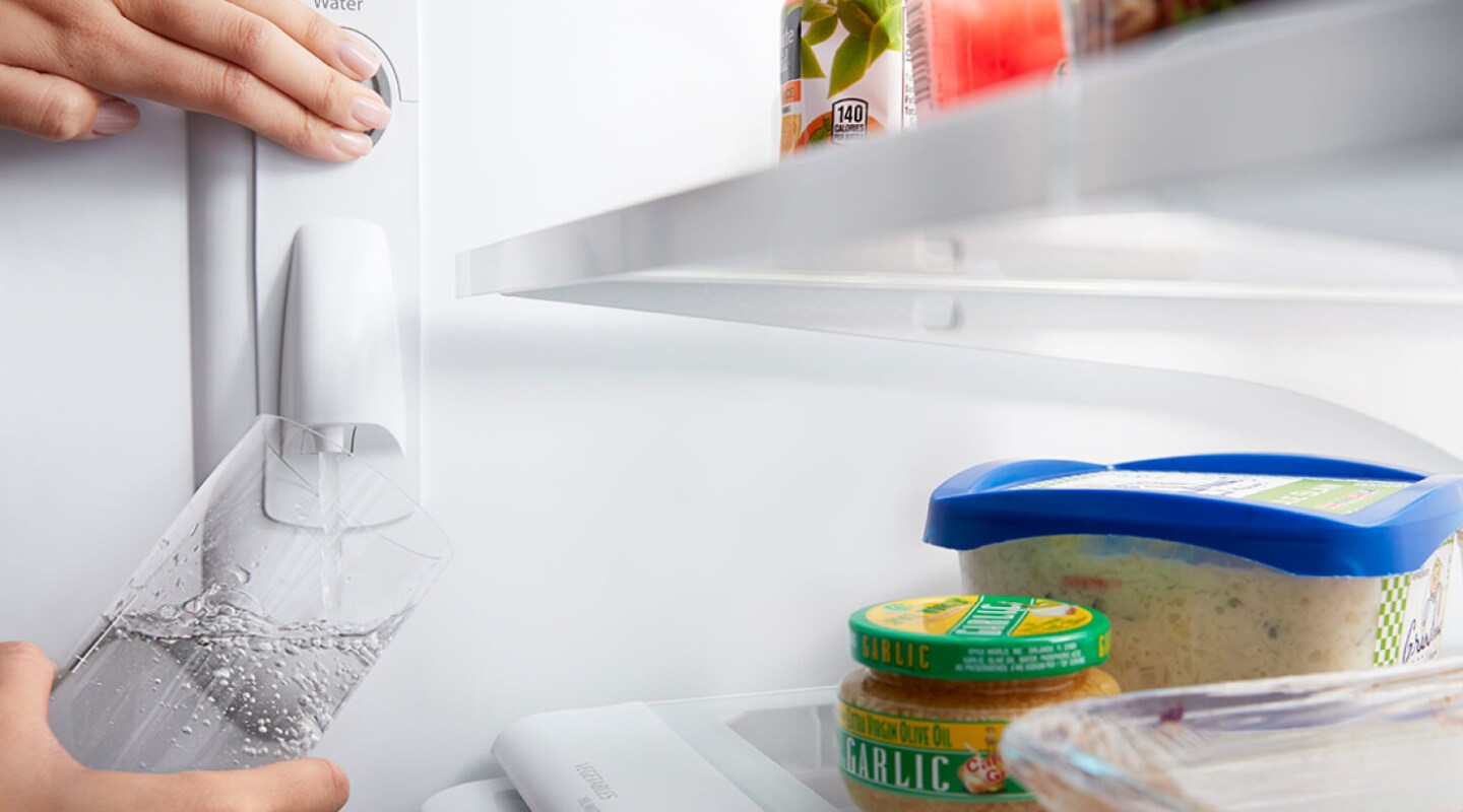 How Do Refrigerator Water Filters Work? | Whirlpool