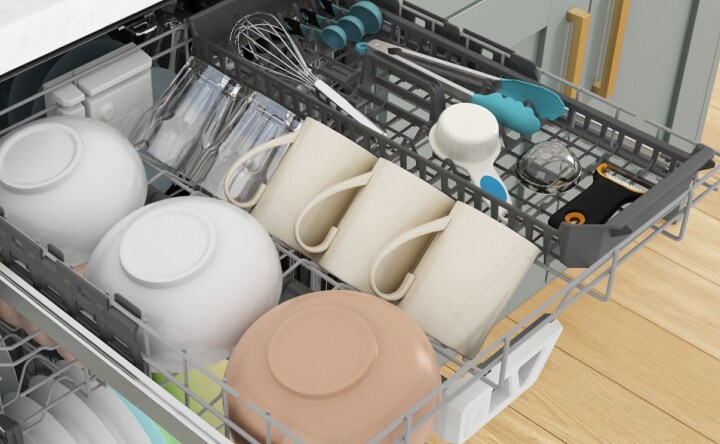 How to Use a Dishwasher: 4 Key Tips | Whirlpool
