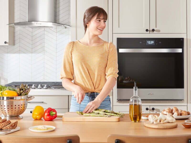 How to Use an Oven: Preheating and Cooking Tips | Whirlpool