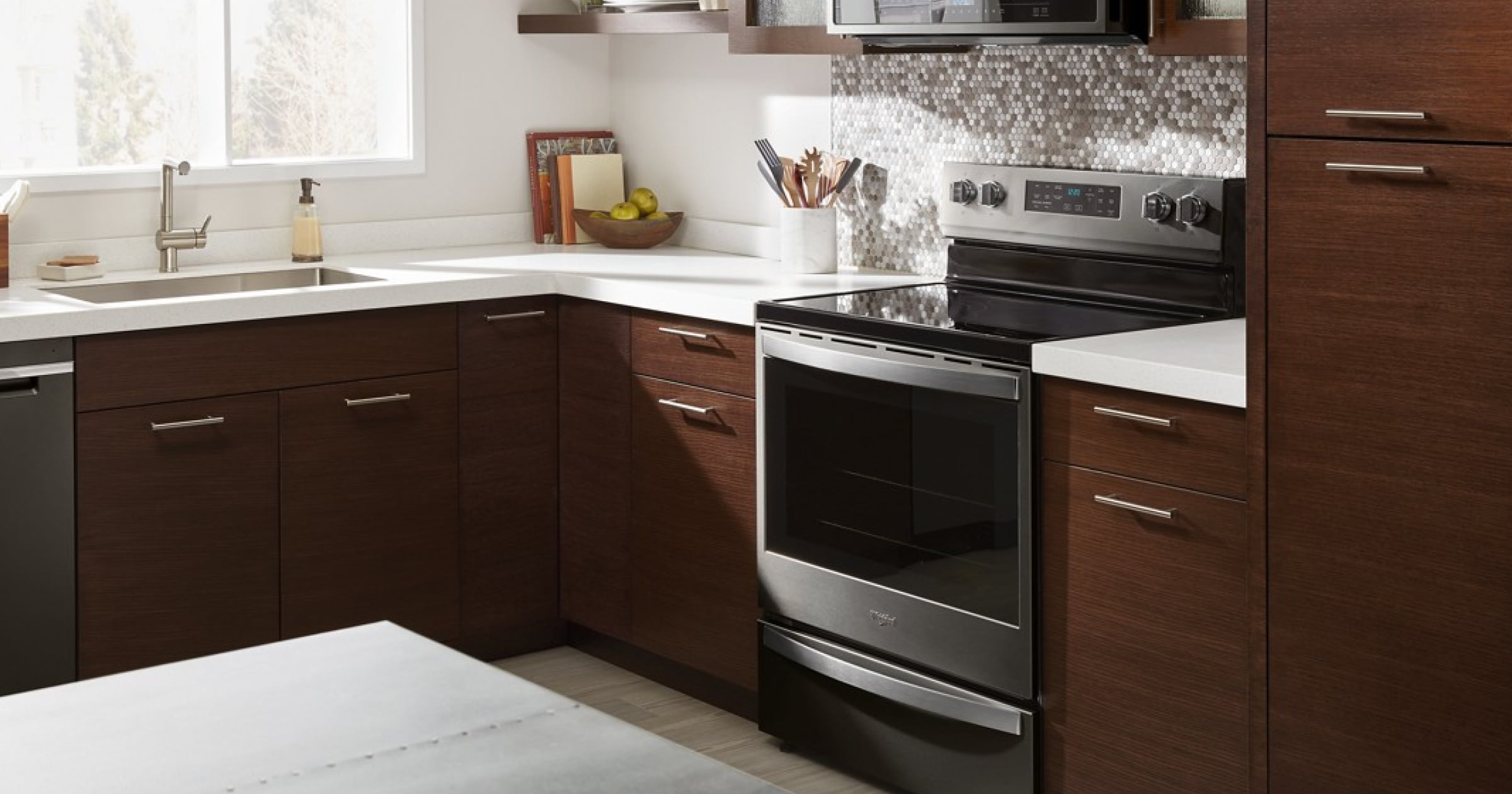 How To Use An Oven Preheating And Cooking Tips Whirlpool how-to-use-an-oven-preheating-and-cooking-tips-whirlpool