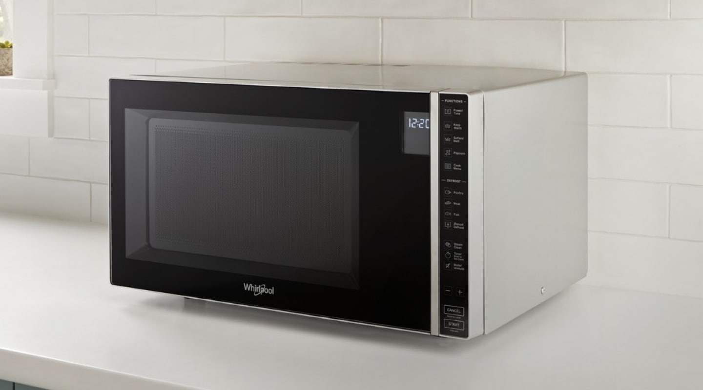 A Guide to Microwave Sizes | Whirlpool