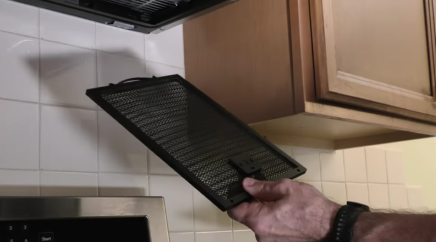 How to Clean and Replace Microwave Filters | Whirlpool