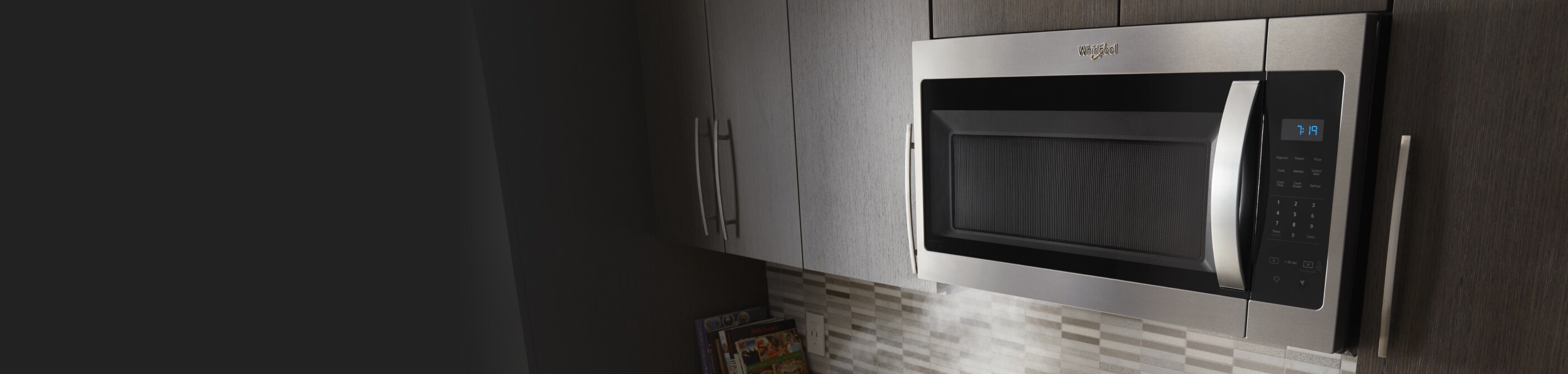 A Guide to Microwave Sizes | Whirlpool