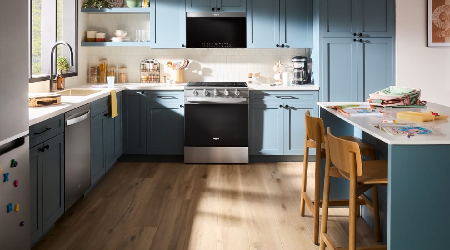 Kitchen Island Cooktop or Range: Which Is Best? | Whirlpool