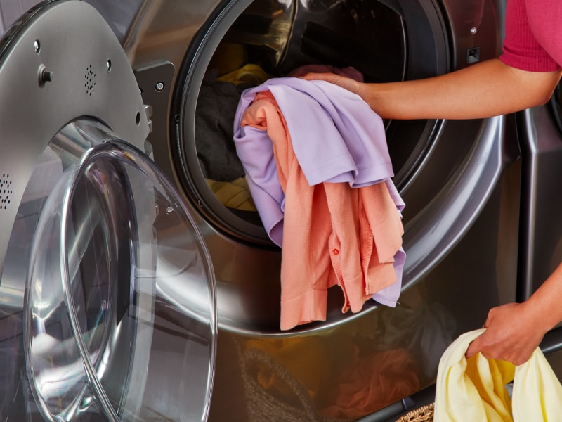 6 Reasons Why You Should Wash Clothes Inside Out | Whirlpool
