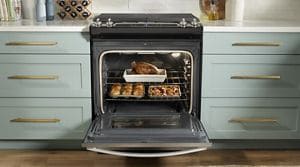 What Is Broiling? Key Uses vs. Baking and Grilling | Whirlpool
