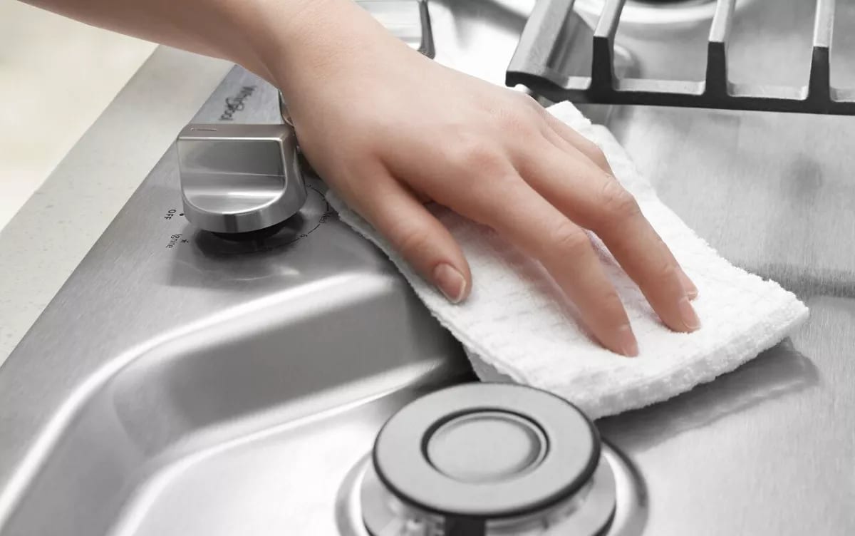 Cleaning Stainless Steel Cooktops in 4 Steps Whirlpool