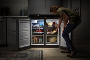 7 Freezer Problems & How to Help Fix Them | Whirlpool