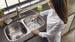 How to Clean a Kitchen Sink | Whirlpool