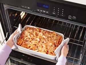 How to Use an Oven: Preheating and Cooking Tips | Whirlpool