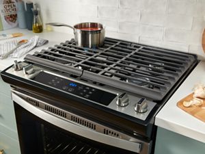 Kitchen Island Cooktop or Range: Which Is Best? | Whirlpool