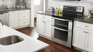 Slide-In vs. Freestanding Ranges: What’s the Difference? | Whirlpool