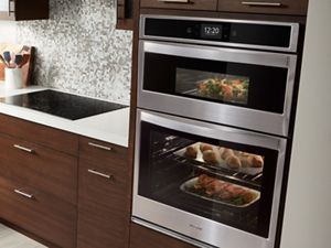 Choosing Between Types of Wall Ovens | Whirlpool