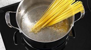 What Is Induction Cooking and How Does It Work? | Whirlpool