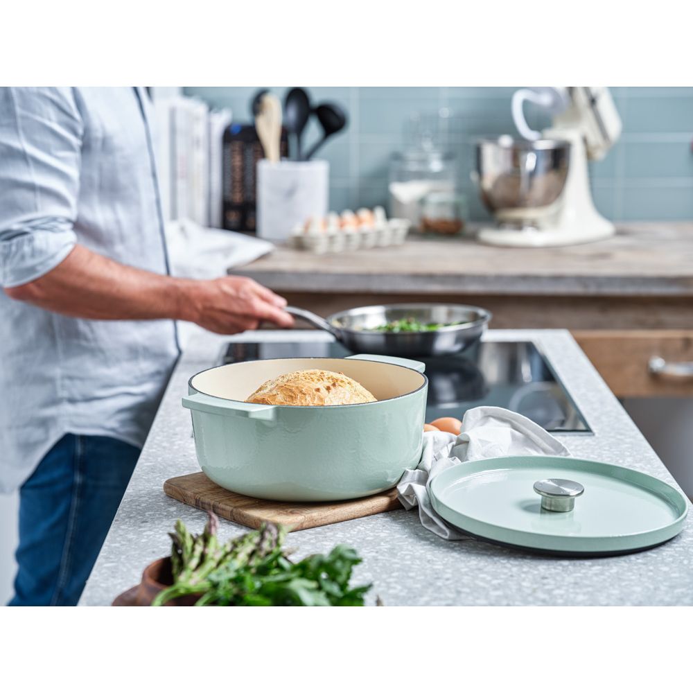 Cocotte ronde en fonte émaillée 22cm 3.3L | KitchenAid BE