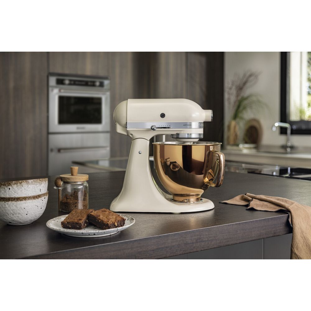MIXER TILT-HEAD 4.7L - ARTISAN BY YOU - Almond cream | KitchenAid UK