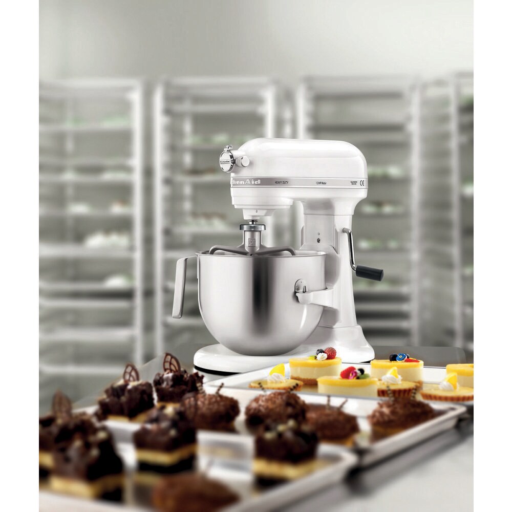 6,9 LITERES NAGY TELJESÍTMÉNYŰ EMELŐKAROS ROBOTGÉP 5KSM7591 | KitchenAid HU