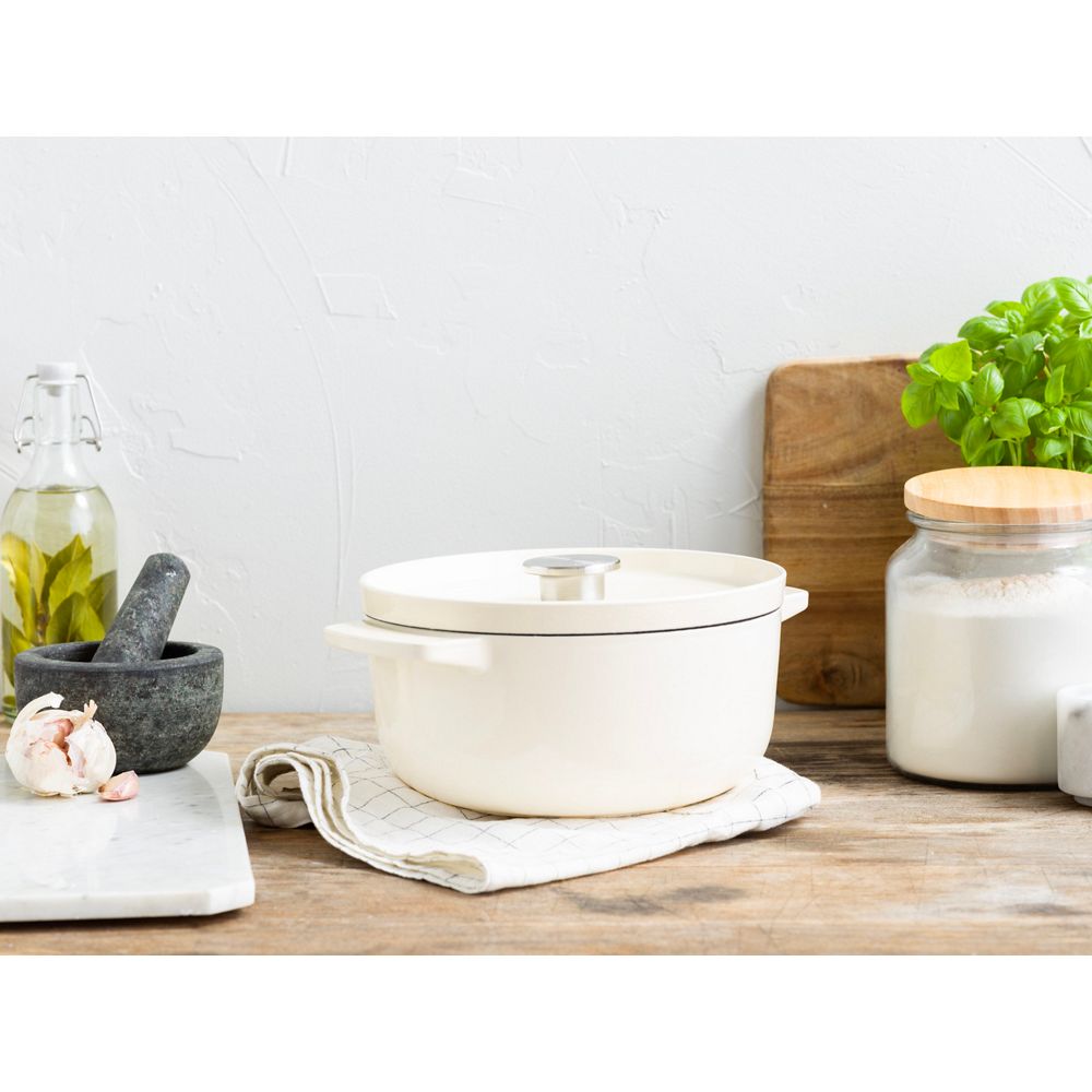 Cocotte ronde en fonte émaillée 22cm 3.3L | KitchenAid BE