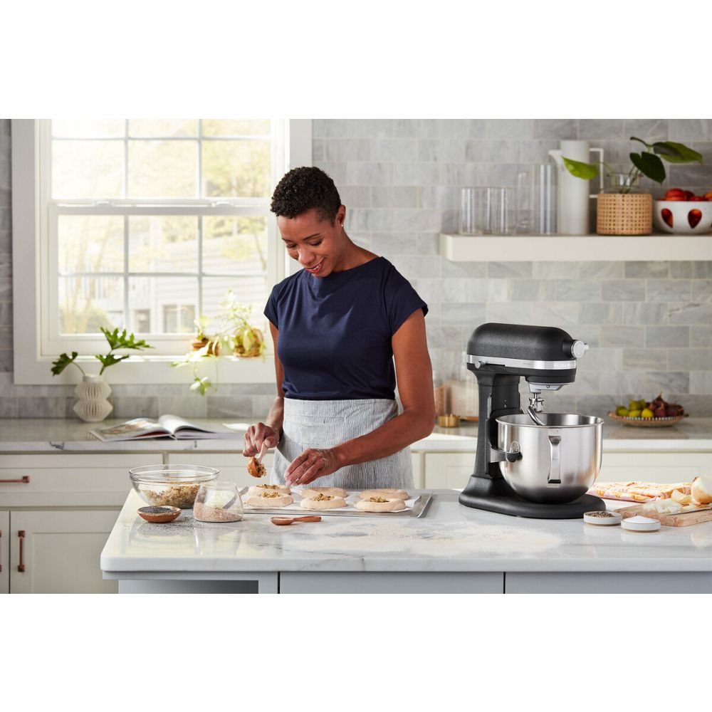 MIXER BOWL-LIFT 6.6L - ARTISAN - Cast iron black | KitchenAid UK
